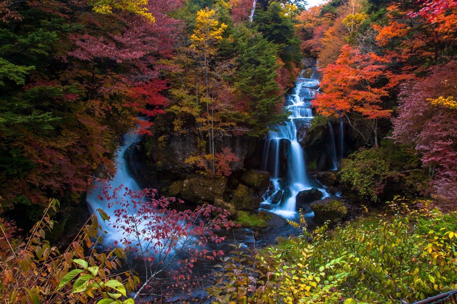 10 Beautiful Waterfalls In Japan | Japan Wonder Travel Blog