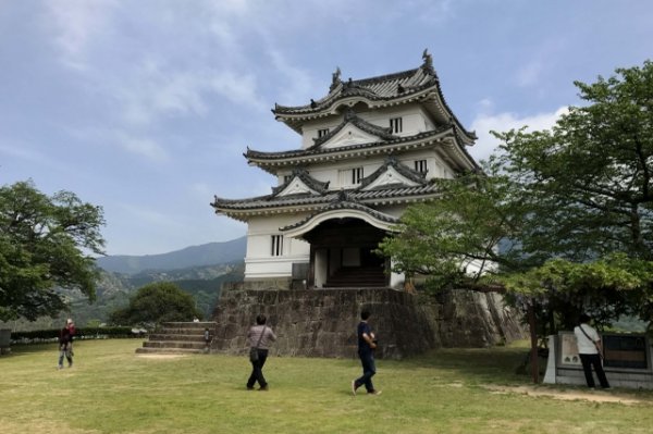 12 Original Castles in Japan that Survived Turbulent Times | Japan ...