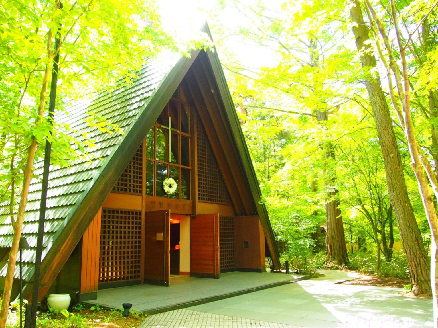 10 Beautiful Churches and Cathedrals in Japan | Japan Wonder Travel Blog