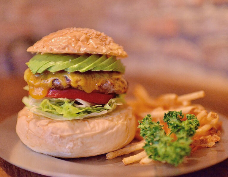 12 Best Burgers in Tokyo | Japan Wonder Travel Blog
