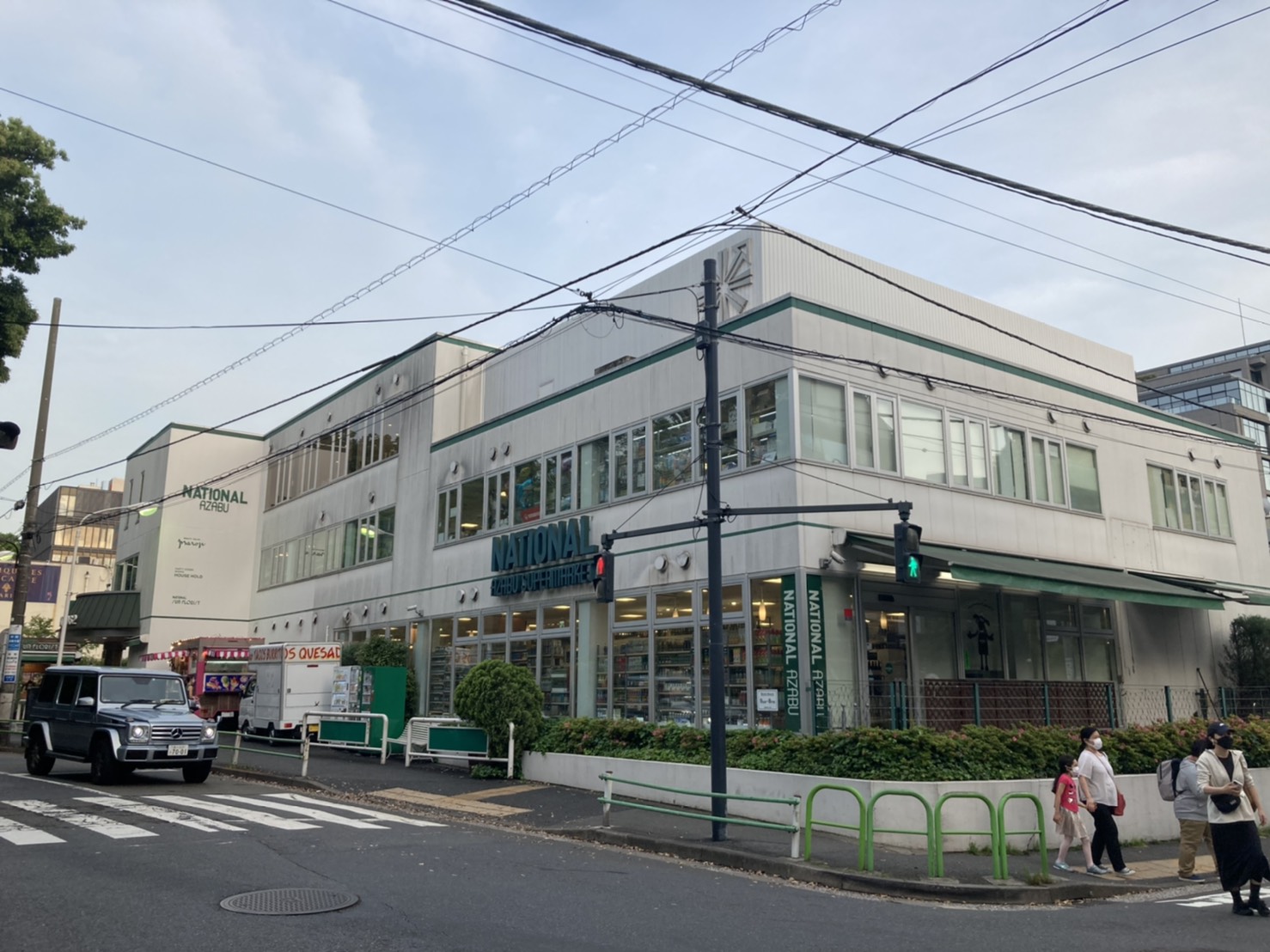 15 International Supermarkets and Stores in Tokyo | Japan Wonder Travel ...
