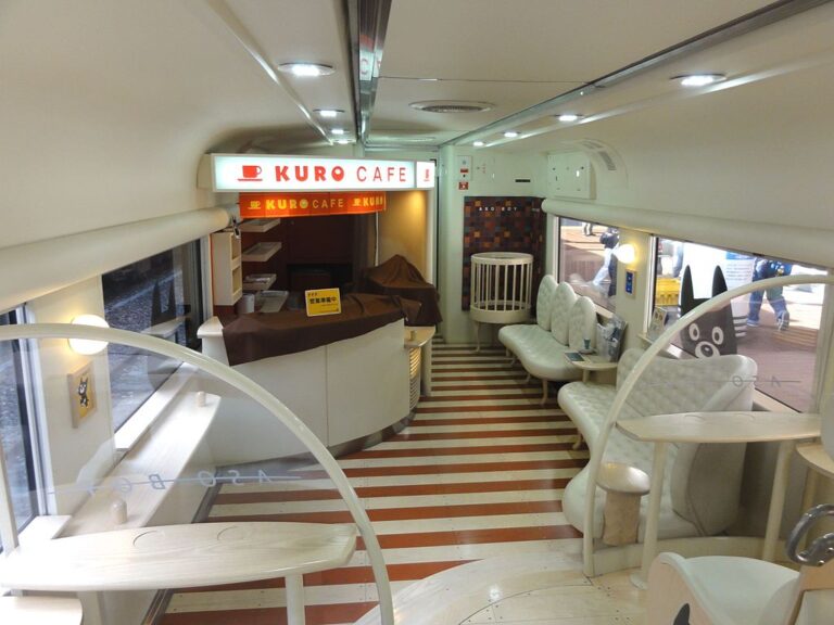 10 Cool and Unique Trains in Japan | Japan Wonder Travel Blog