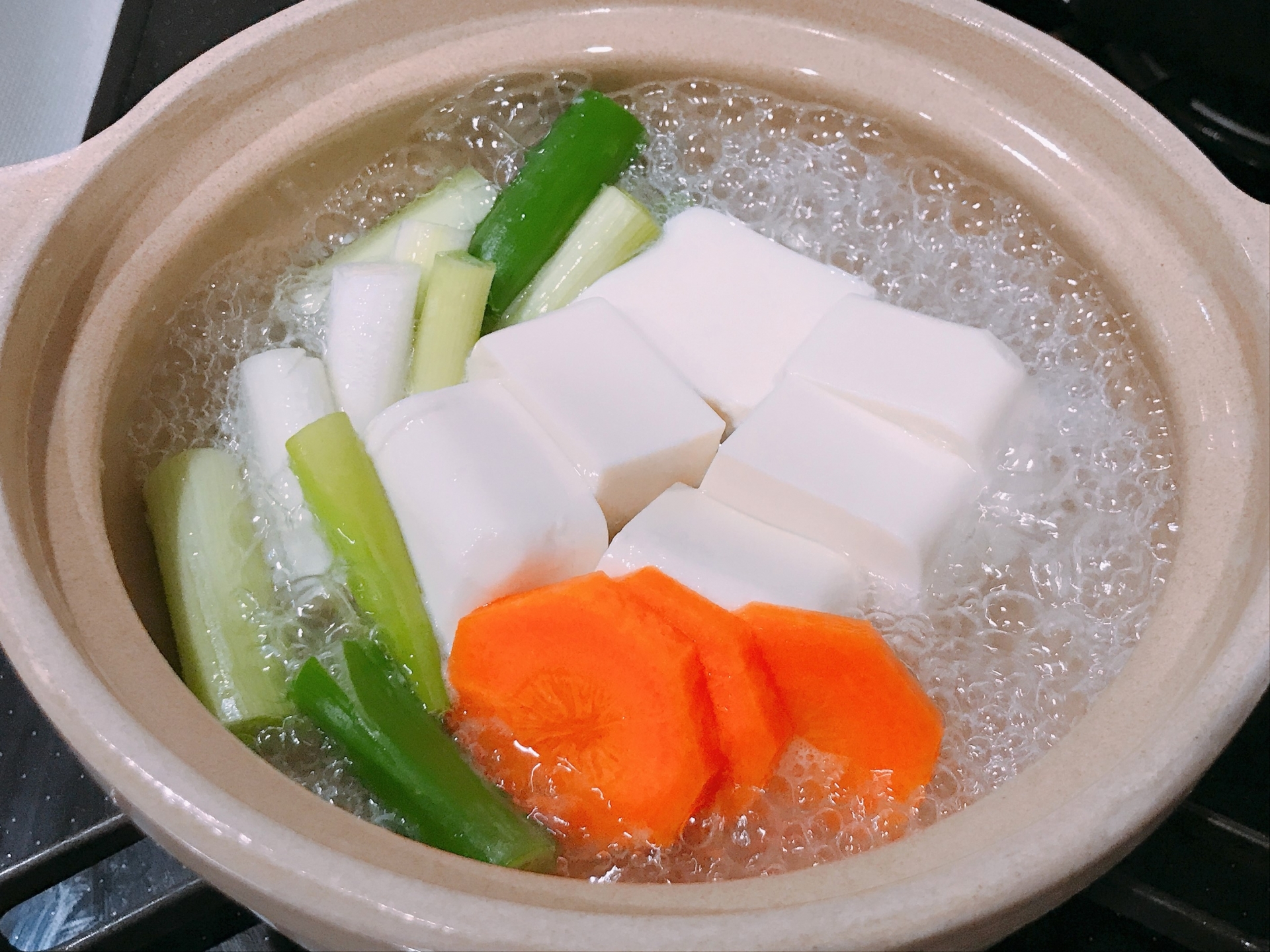 10 Popular types of Nabe (Hot Pot) in Winter in Japan | Japan Wonder ...