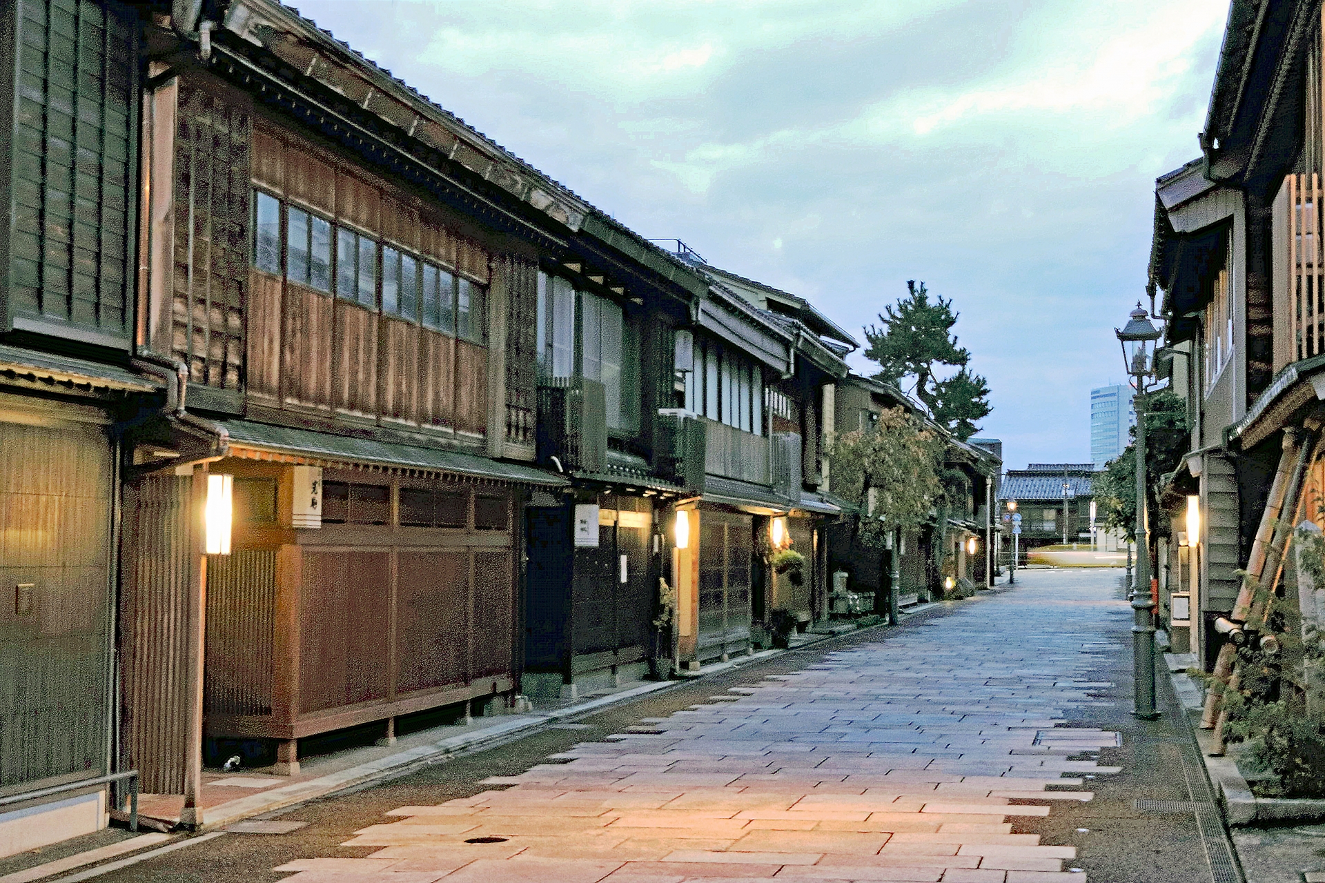 What is a Hanamachi? Where to see Geisha in Japan | Japan Wonder Travel ...