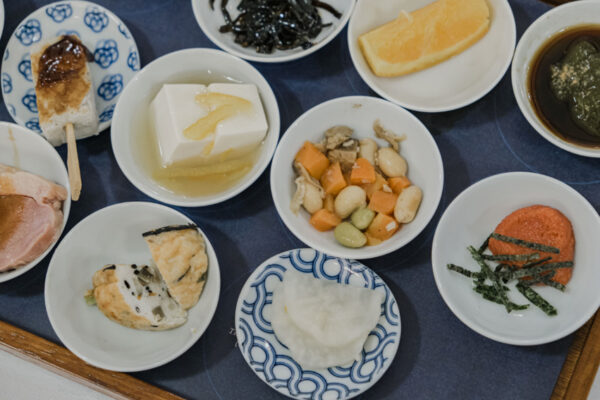 Unforgettable Early Morning Buddhist Temple Experience at Tsukiji ...