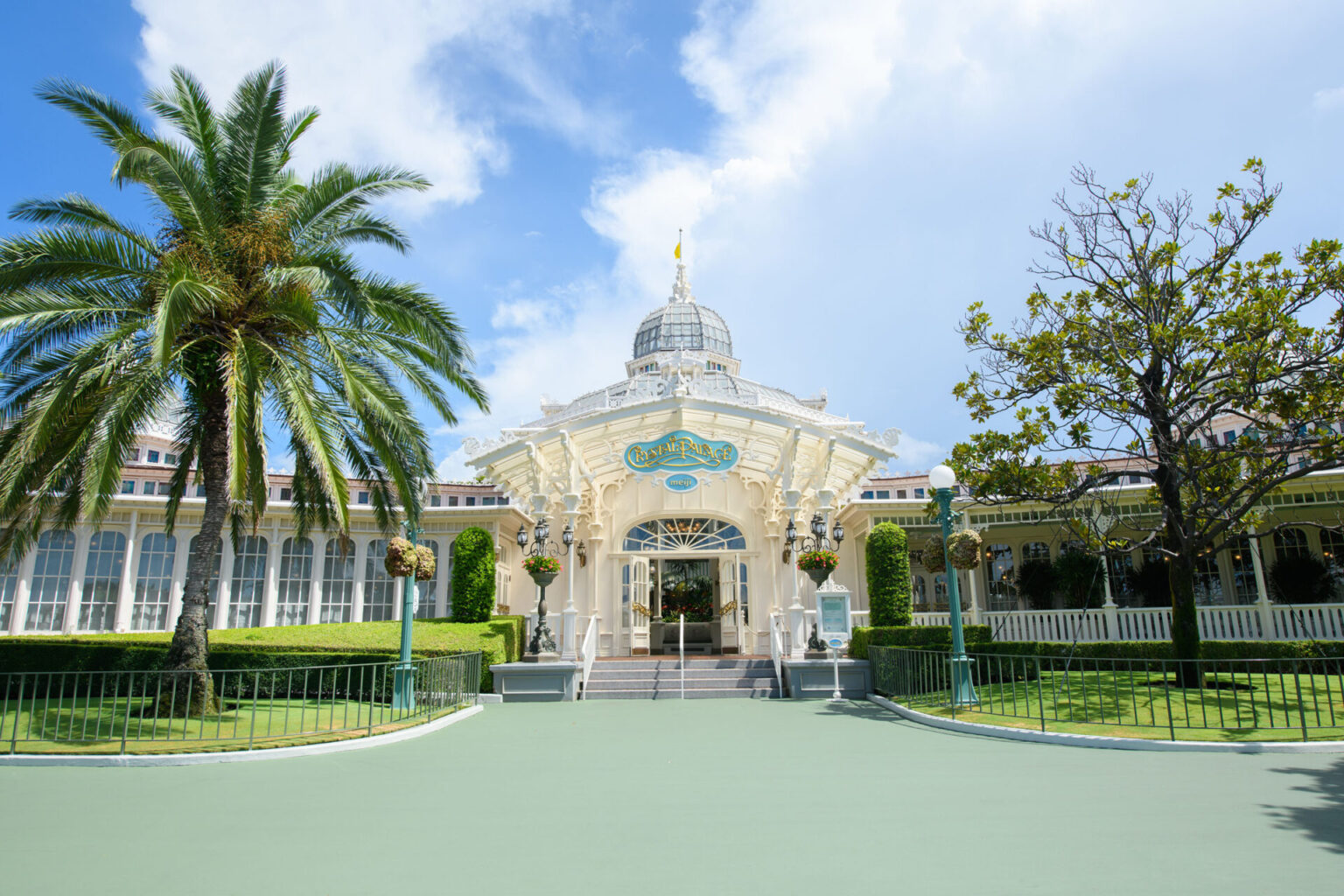 Tokyo Disneyland Ultimate Guide: Best Tips for Visitors in 2026 | Japan ...