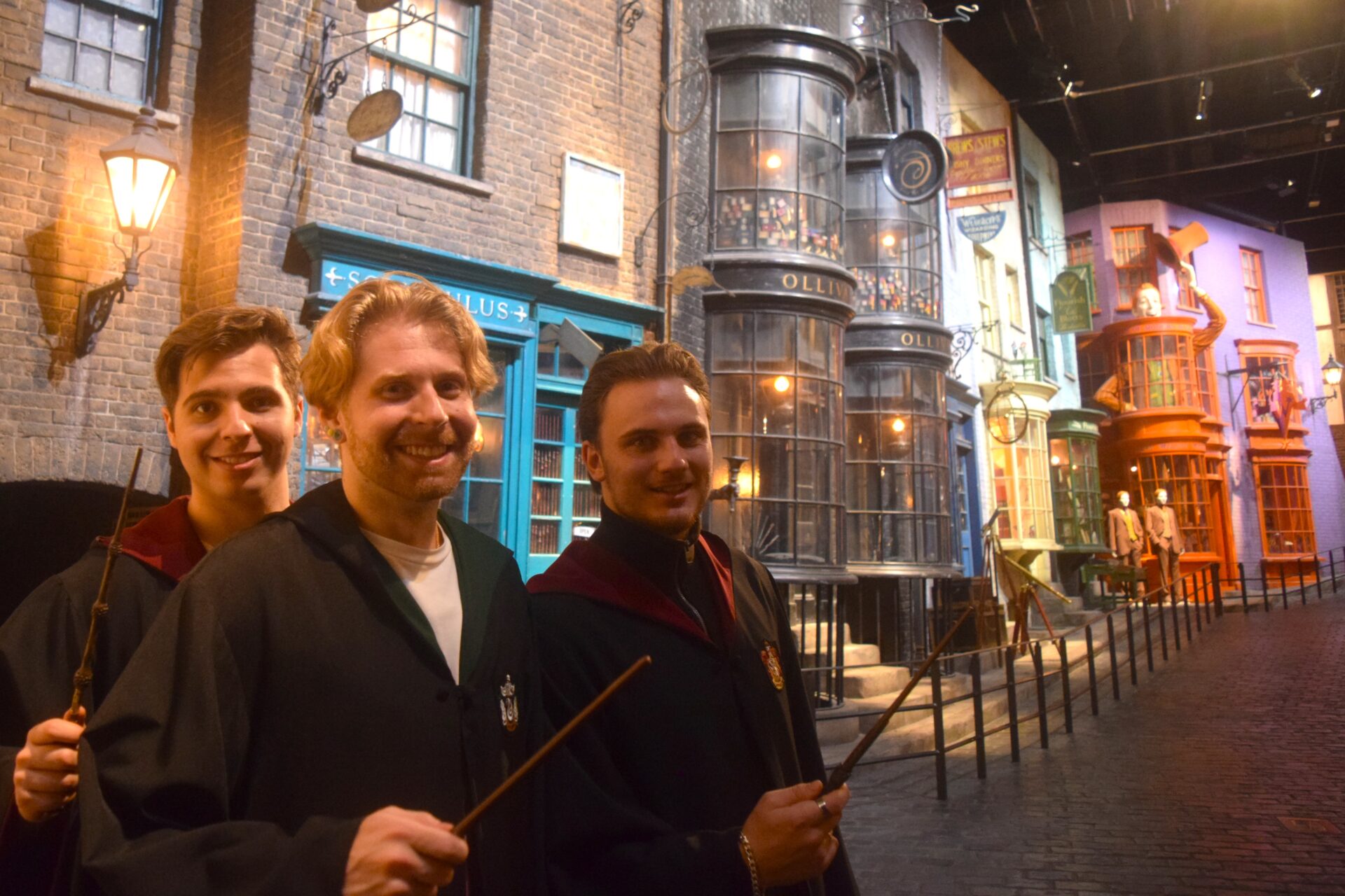 Unveiling the Magic: An Unforgettable Journey into Warner Bros. Studio ...